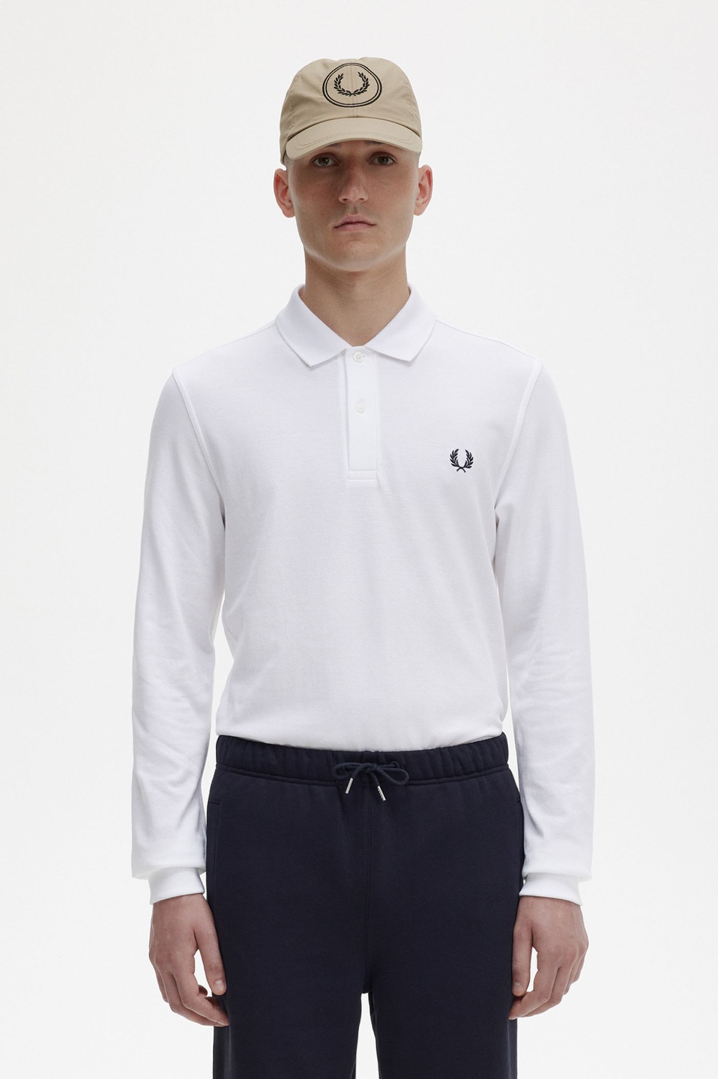 M6006 - White / Navy | The Fred Perry Shirt | Men's Short & Long Sleeve ...