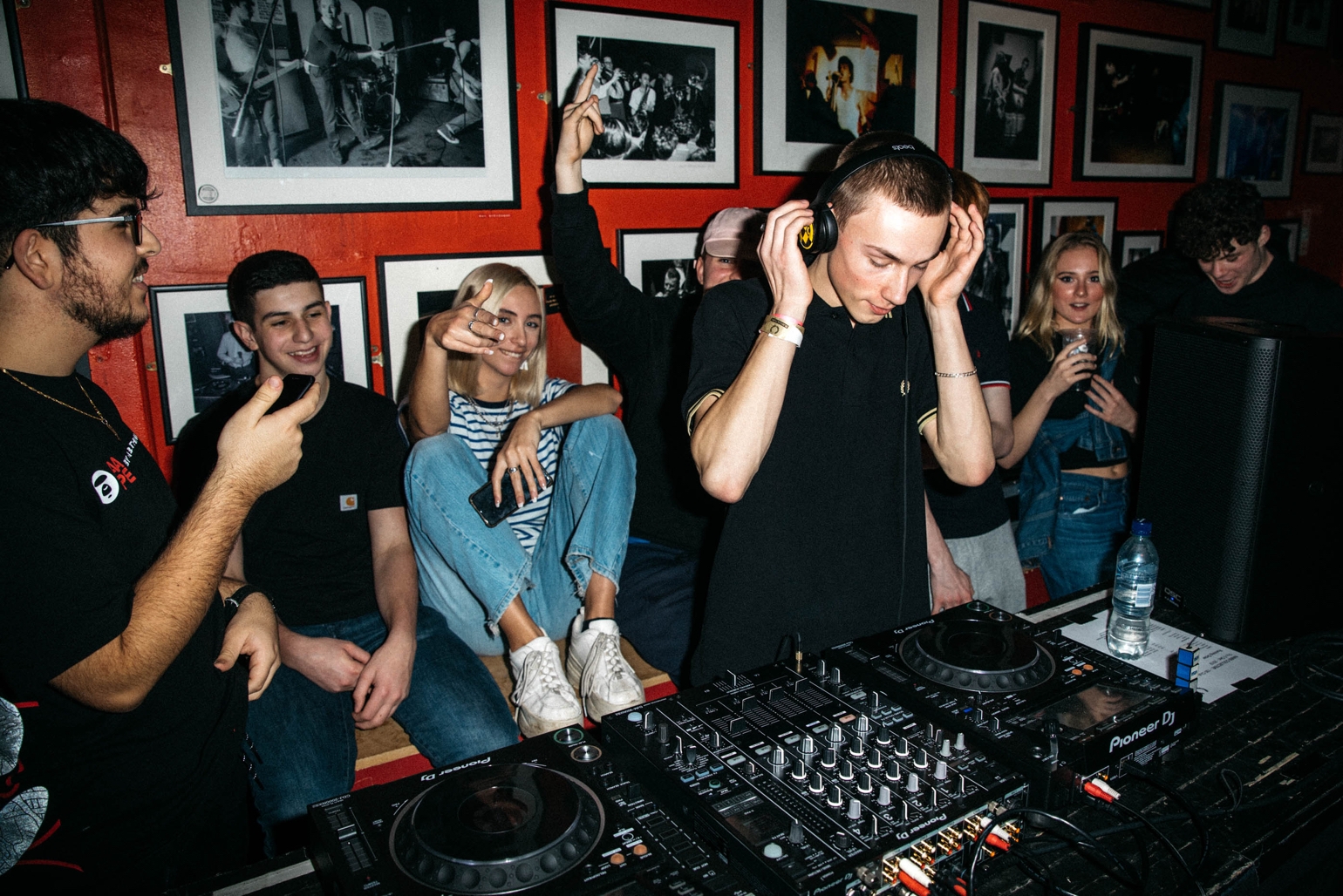 NiNE8 Collective at the 100 Club | Fred Perry